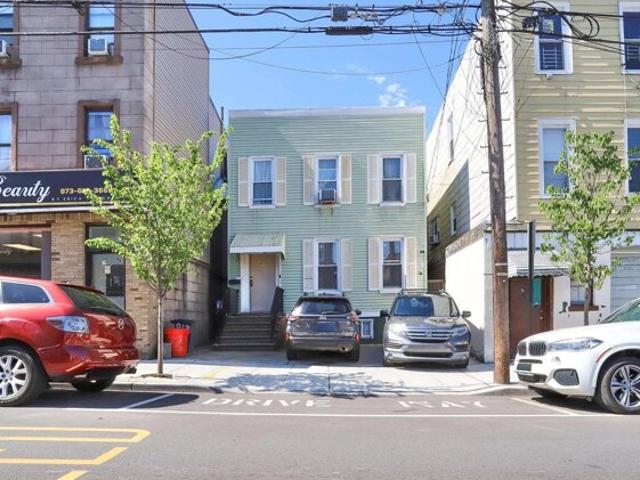Th St, Union City, Home For Sale