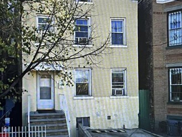 Th St, Union City, Home For Sale