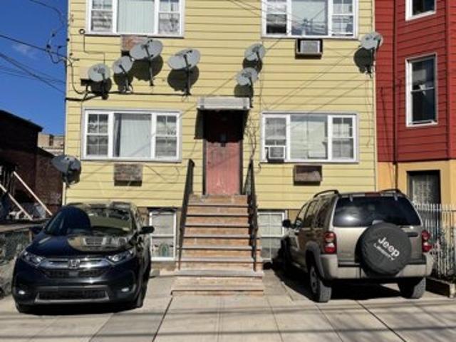 Th St, Union City, Home For Sale