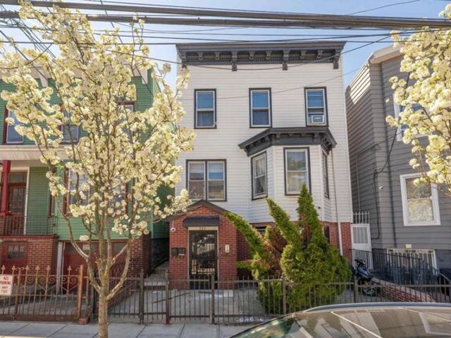 Th St, Union City, Home For Sale