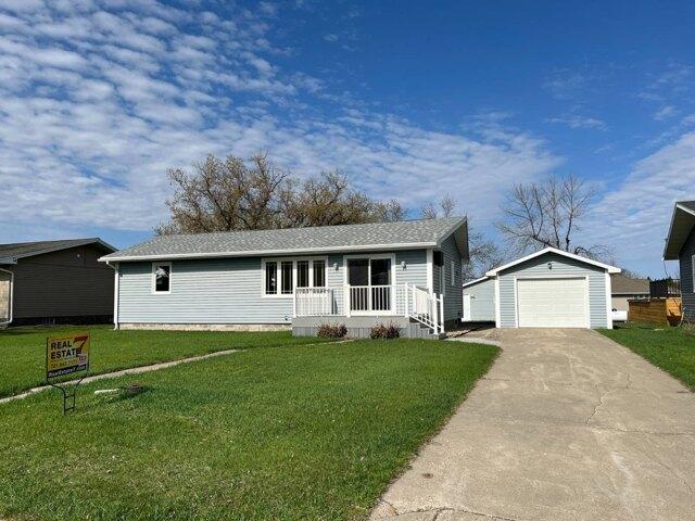 Th St W, Lakota, Home For Sale