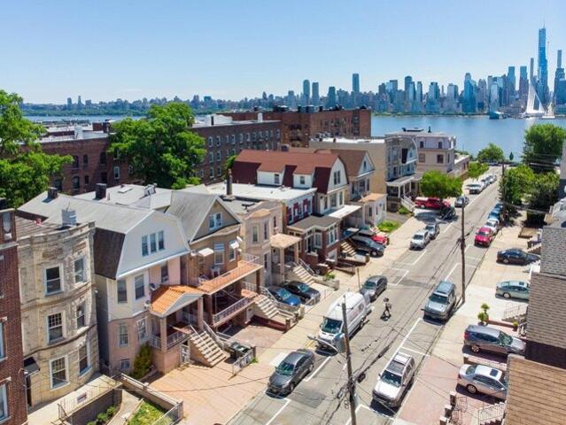 Th St, Weehawken, Home For Sale