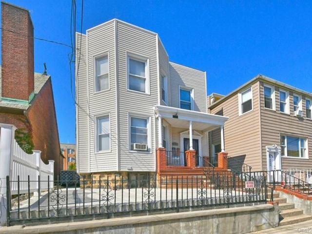 Th St, Astoria, Home For Sale