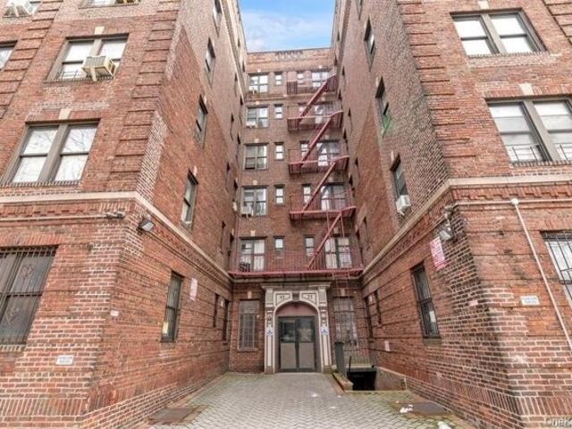 Th St Apt B, Sunnyside, Condo For Sale