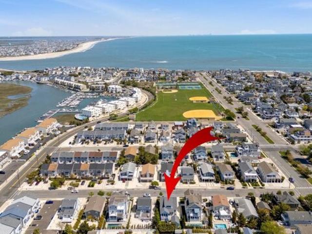 Th St, Avalon, Home For Sale