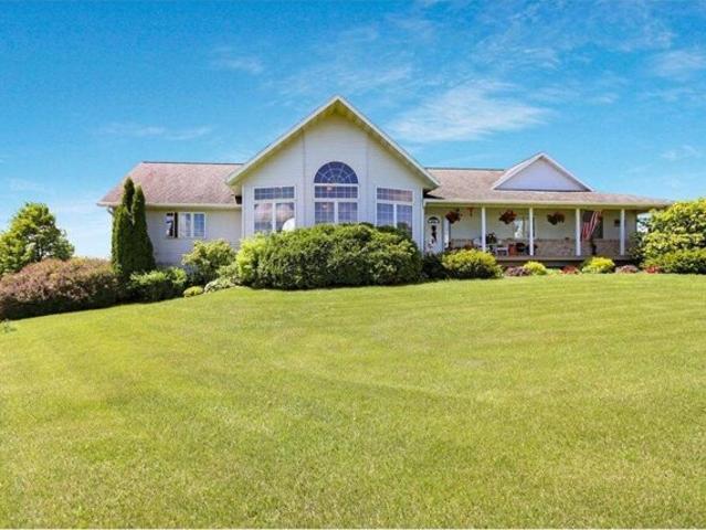 Th St, Dovre Township, Home For Sale