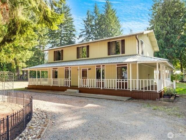Th St E, Buckley, Home For Sale