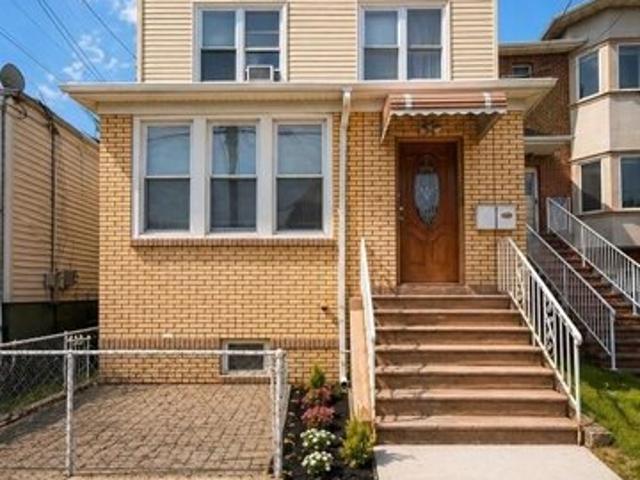 Th St, Fairview, Home For Sale