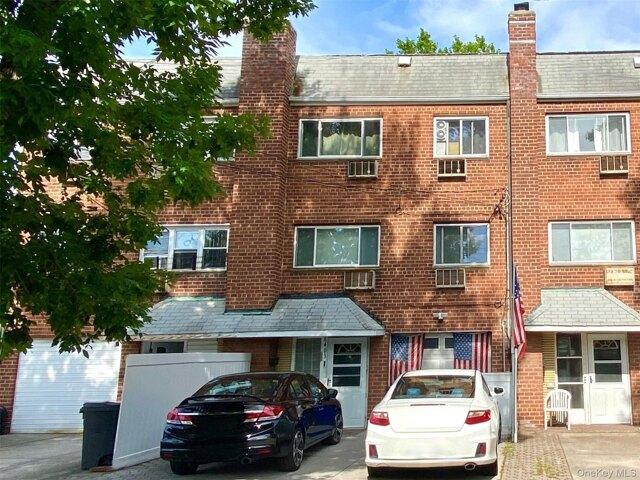 Th St, Floral Park, Home For Sale
