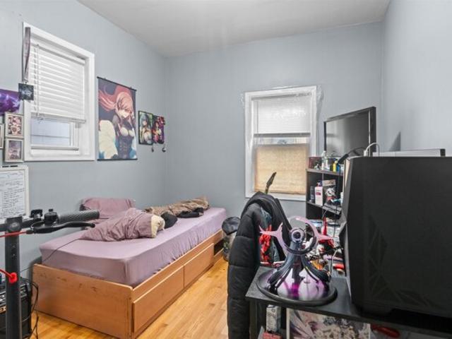 Th St, Guttenberg, Home For Sale