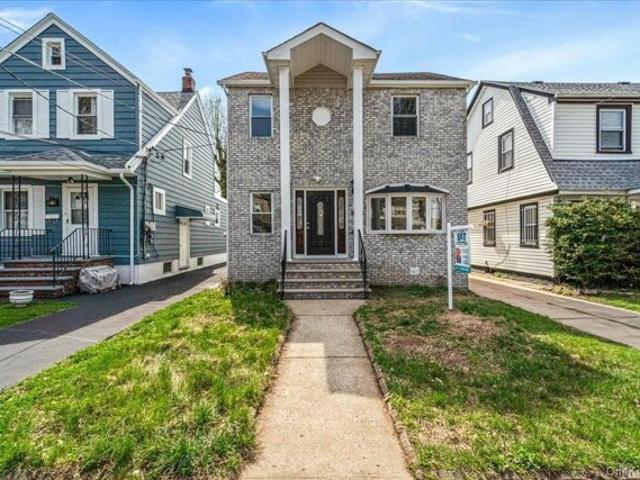 Th St, Hollis, Home For Sale