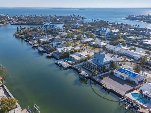 Th St, Holmes Beach, Home For Sale