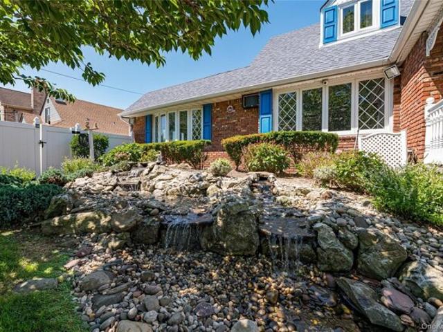 Th St, Howard Beach, Home For Sale