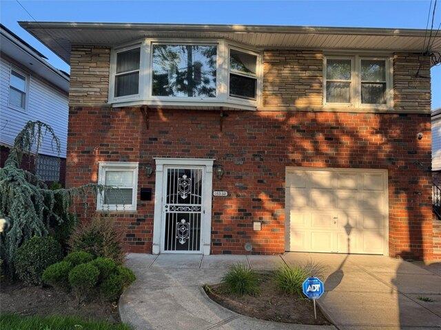 Th St, Howard Beach, Home For Sale