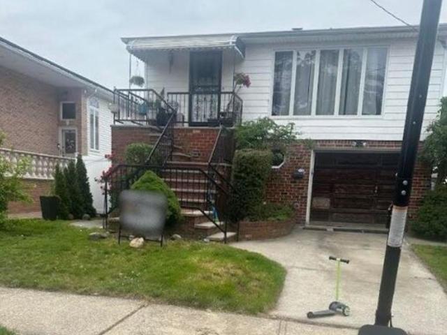 Th St, Howard Beach, Home For Sale