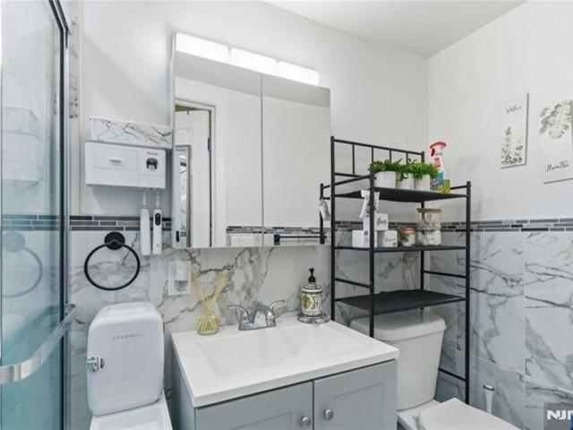 Th St, Irvington, Home For Sale