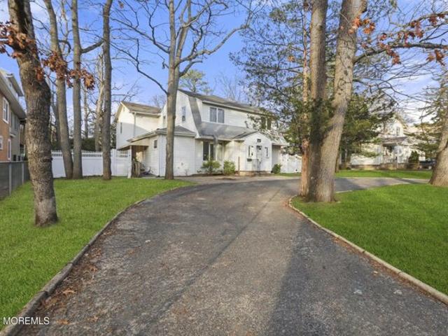 Th St, Lakewood, Home For Sale