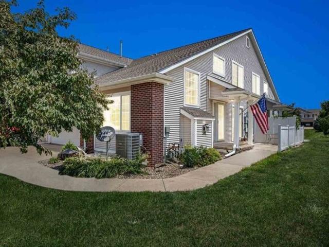 Th St Ne, Cedar Rapids, Condo For Sale
