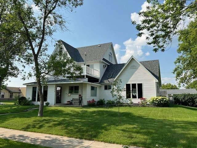 Th St Ne, Devils Lake, Home For Sale