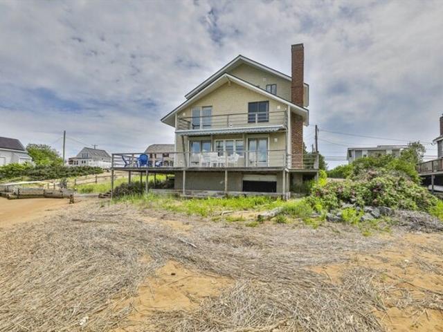 Th St, Newbury, Home For Sale