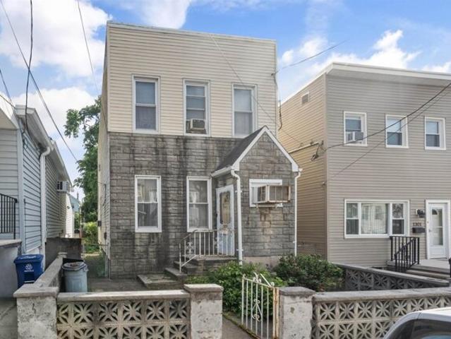 Th St, North Bergen, Home For Sale