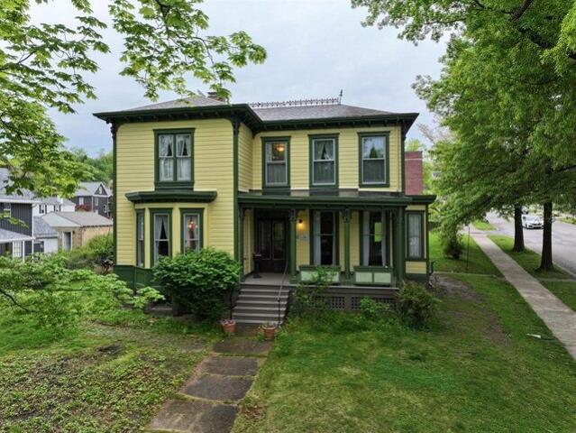 Th St, Oakmont, Home For Sale