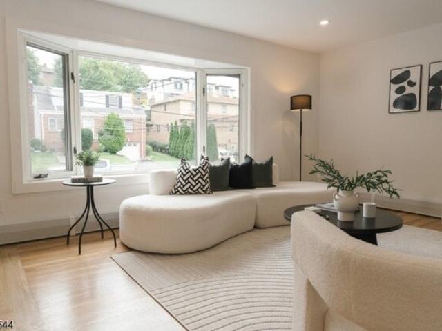 Th St, Palisades Park, Home For Sale