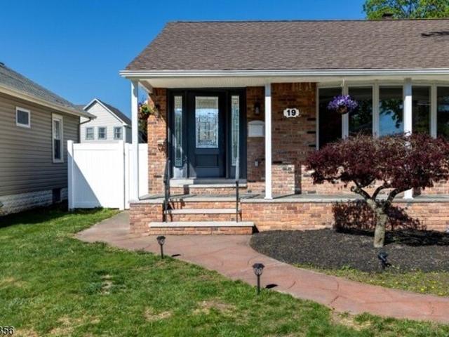 Th St, Pequannock Township, Home For Sale