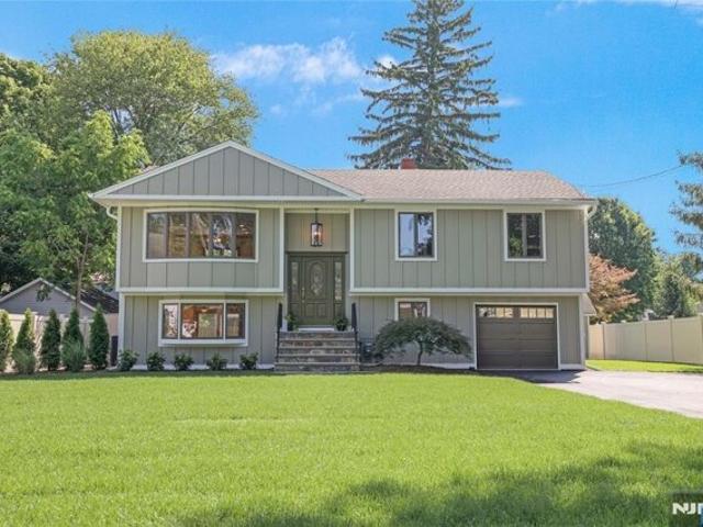 Th St, Pequannock Township, Home For Sale