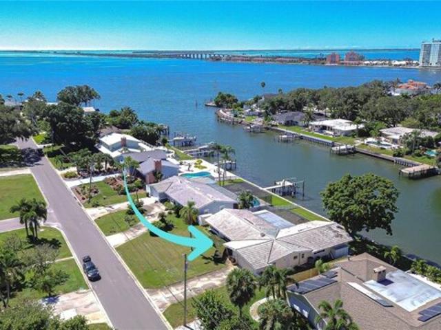 Th St S, Saint Petersburg, Home For Sale