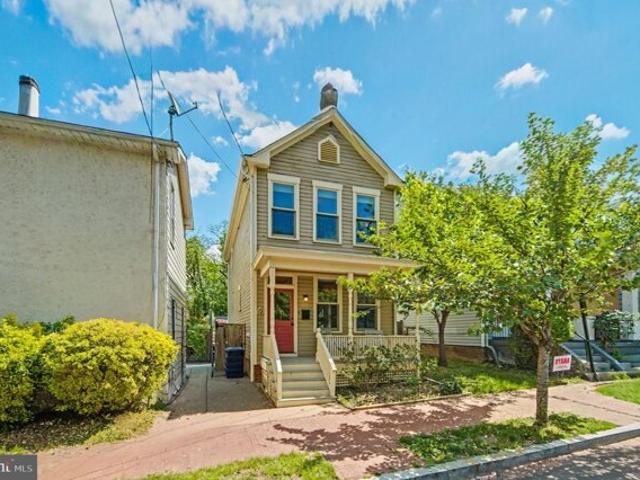 Th St Se, Washington, Home For Sale
