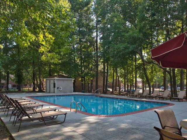 Thousand Oaks Apartments & Townhomes 2 Bedroom Apartment for Rent at 1020 Thousand Oaks Dr, Virginia Beach, VA 23454 Northeast Virginia Beach