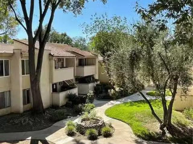 Thousand Oaks Blvd 236, Agoura Hills, CA 91301