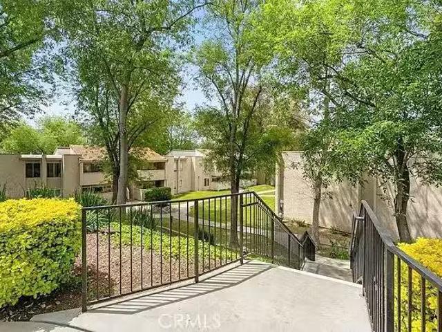 Thousand Oaks Boulevard, Agoura Hills, CA 91301