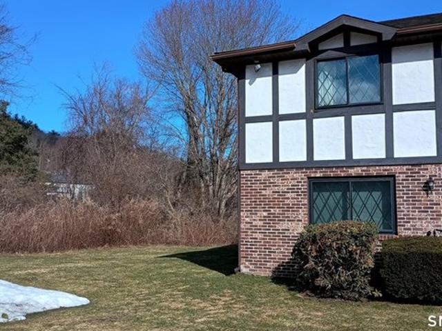 2 Branch Rd Apt 2A, Thomaston, CT 06787