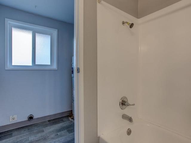 Thomasville Apartments 45 122N 2 Bedroom Apartment for Rent at 14302 Se Division St, Portland, OR 97236 Centennial