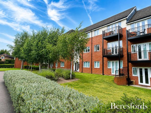 Thomas Drive RM2, 2 bed flat to rent, £1,700 pcm | PrimeLocation