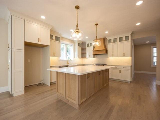 Thomas Mann Cir Unit,norfolk, Condo For Sale