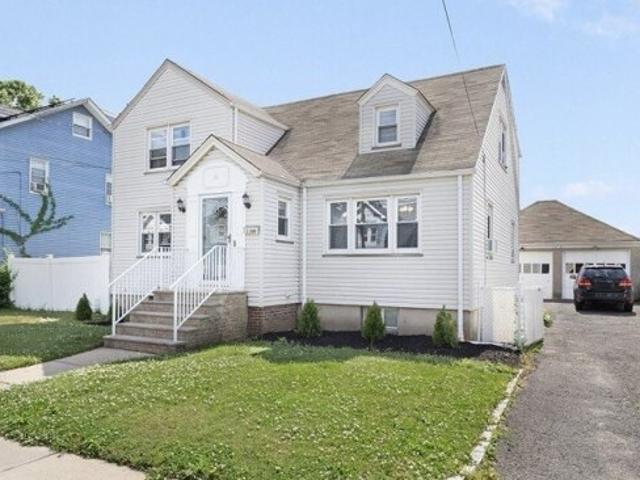 Thomas St, Hillside, Home For Sale