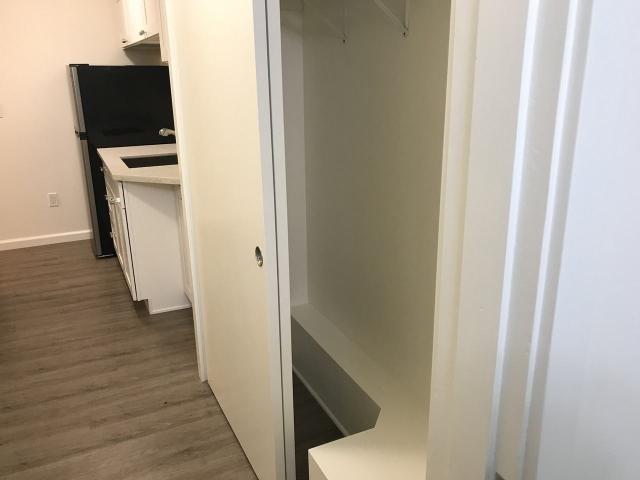 Thomas St Studio Apartment for Rent at 1808 E Thomas St, Seattle, WA 98112 Stevens