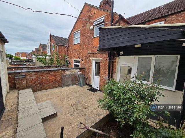 Thomas St, Wellingborough, NN8 3 bed end of terrace house to rent £1,449 pcm £334 pw