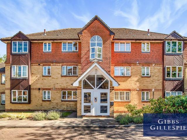 Thompson Way, Rickmansworth. 1 bed flat to rent £1,295 pcm £299 pw
