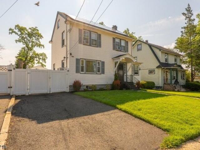 Thompson Ave, Roselle, Home For Sale