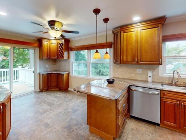 Thompson Dr, Leonardo, Home For Sale
