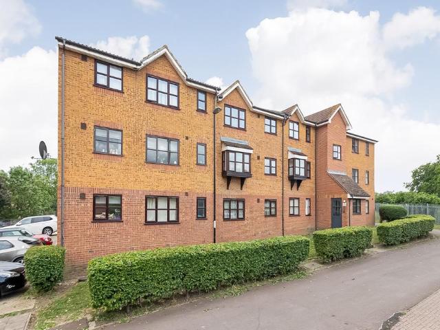 Thompson House, John Williams Close. Studio to rent £1,375 pcm £317 pw