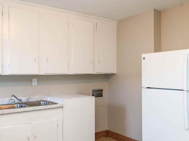 Thompson Place Townhomes 3 Bedroom Apartment for Rent at 322 Clarence St, Charlotte, NC 28216 Thomasboro Hoskins