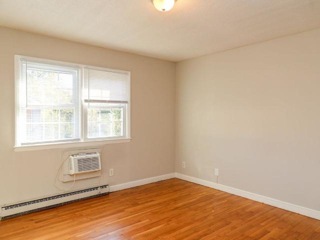 Thompson Place Townhomes 1 Bedroom Apartment for Rent at 322 Clarence St, Charlotte, NC 28216 Thomasboro Hoskins