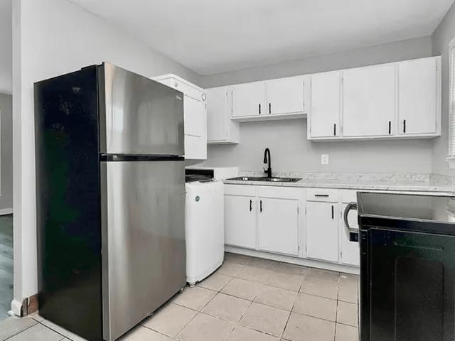 Thompson Place Townhomes 4 Bedroom Apartment for Rent at 322 Clarence St, Charlotte, NC 28216 Thomasboro Hoskins