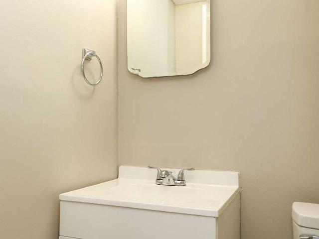 Thompson Place Townhomes 4 Bedroom Apartment for Rent at 322 Clarence St, Charlotte, NC 28216 Thomasboro Hoskins
