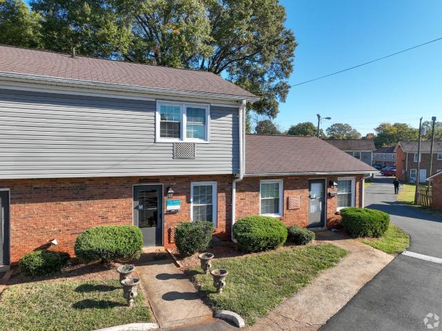 Thompson Place Townhomes